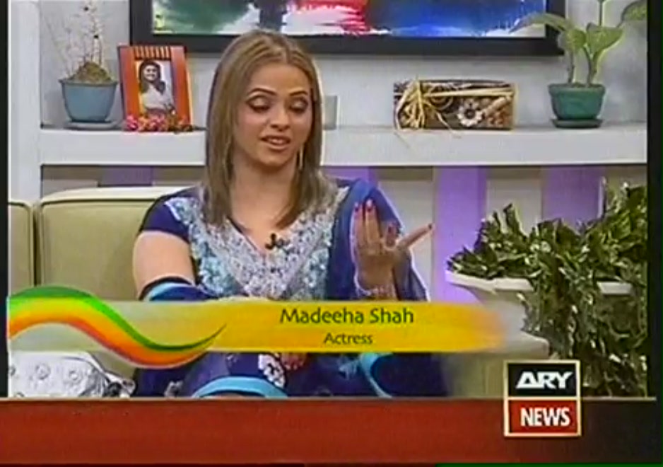 Pakistani Television Captures And Hot Models: Madiha Shah (16)